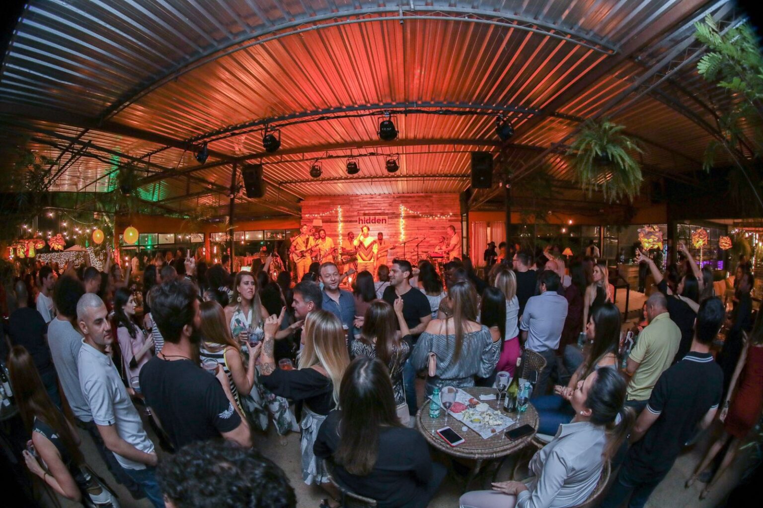 Hidden anuncia programação especial para o Dia dos Namorados com show ...